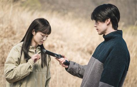 ‘a Shop For Killers Review A Gripping Thriller With Plot Holes