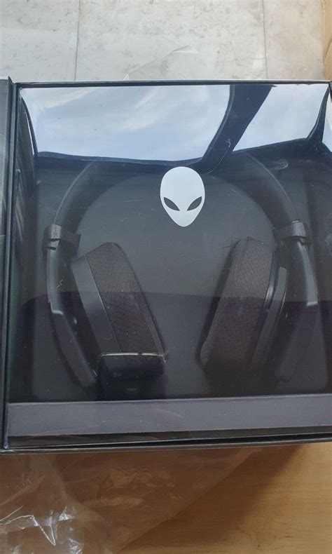 Alienware Wireless Gaming Headset Aw988 Audio Headphones And Headsets