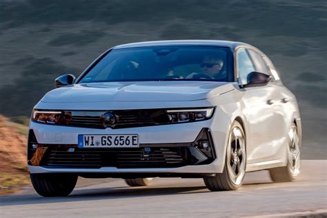 Vauxhall Astra Gse 2023 Review The Warm Vauxhall Gets Electrified