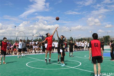 Дарханы залуус 5Х5 сагсан бөмбөгийн 6 талбайд цагийн хязгаарлалтгүй тоглох боломжтой боллоо Цэц МН