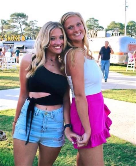 Blondes Do It Better Scrolller