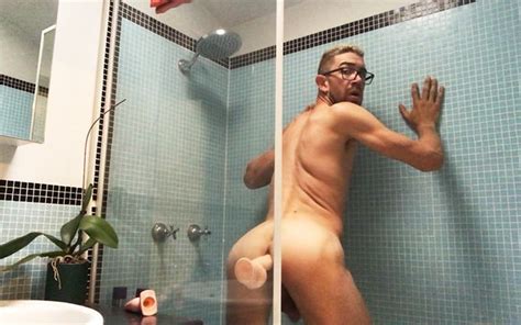 Damien Dyson Home Shower Phnix