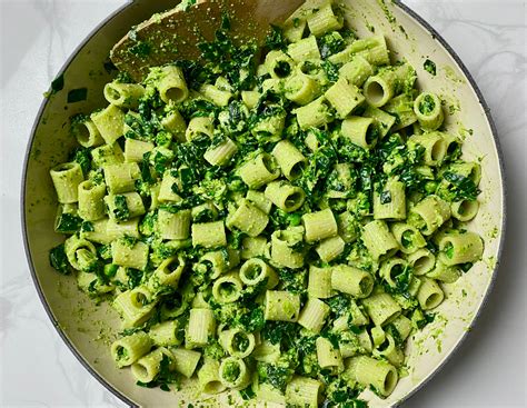 Super Green Pesto Pasta Crisper