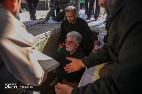 تصاویر خاکسپاری پیکر مطهر شهید گمنام در خوابگاه دختران دانشگاه علوم پزشکی شیراز