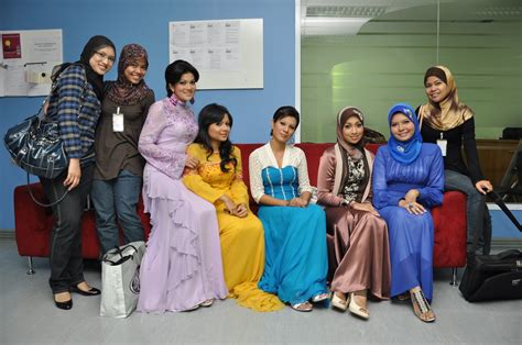 Gadis Melayu Nikymaya Boutique