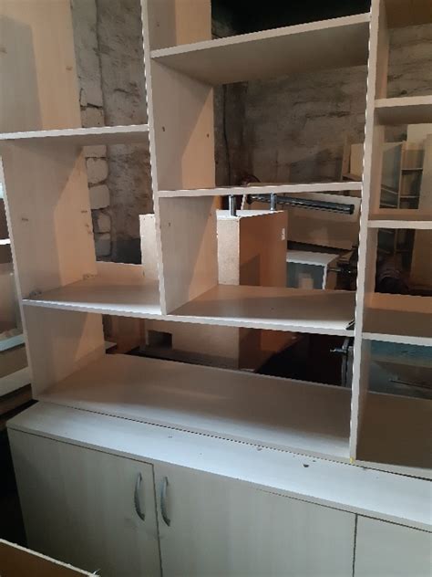 Шафа вітрина світло бежевого кольору матеріал ДСП нижнє відділення тумба верхнє відділення