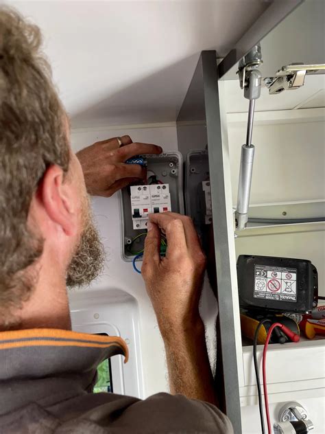 Learn How To Operate A Caravan Inverter And Answers To Common 240v Caravan Power Inverter
