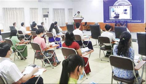 မြန်မာနိုင်ငံအမျိုးသား လူ့အခွင့်အရေးကော်မရှင်ရုံး ဌာနတွင်း လူ့အခွင့