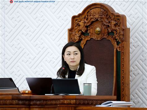 Цусны донорын тухай хууль болон эрхтэн эд эс шилжүүлэн суулгах тухай хуулийн төслүүдийг