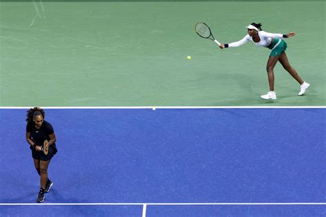 Serena And Venus Williams Lose First Round Of Us Open Doubles Bloomberg