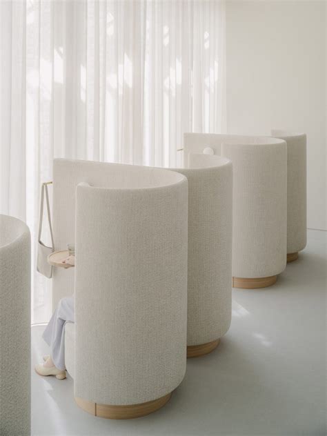 Keiji Ashizawa Adds Residential Calm To Aloop Clinic In Ginza