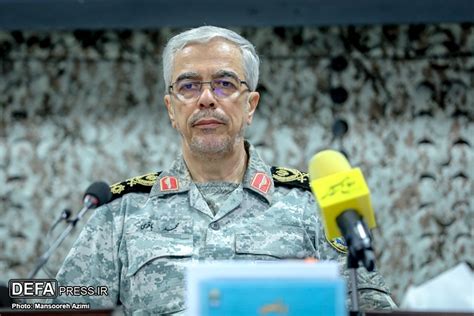 تصاویر دوازدهمین جلسه هیئت‌امنای بنیاد حفظ آثار و نشر ارزش‌های دفاع مقدس