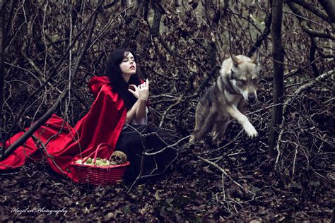 Gallery Red Riding Hood