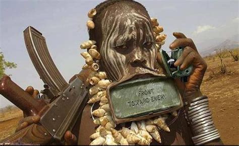 Обезьяна с автоматом перепугала своих братьев по разуму Vinauto777 — Livejournal