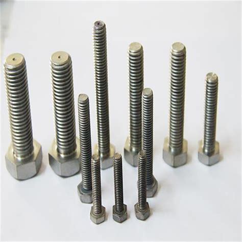 Exploring The Surgical Applications Of Titanium Screws