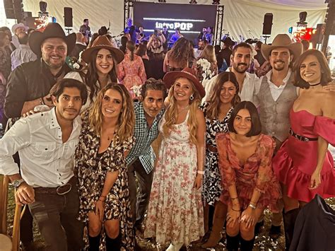 Así Fue La Boda Del ‘borrego Nava Al Estilo Vaquero Con Famosos Y Con La Mujer Que Lo Esperó