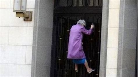 The Queen Has Breached Containment Know Your Meme