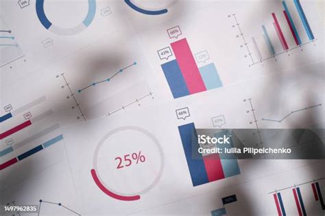 재무 그래프 통계 다이어그램 및 데이터 연례 프레젠테이션 인포그래픽 경제 보고서 회계 성장 분석 비즈니스 성공 분석 및 관리 투자 및 기술 0명에 대한 스톡 사진 및 기타