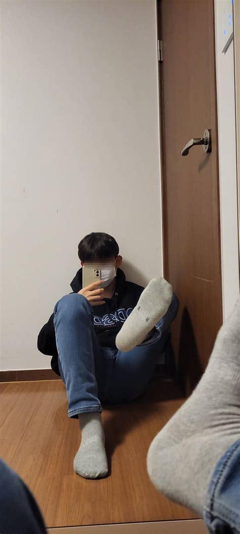 Korean Boy Feet By Feet2040 On Deviantart