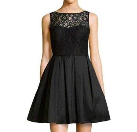 Нарядное платье — ціна 299 грн у каталозі Короткі сукні Купити жіночі речі за доступною ціною на