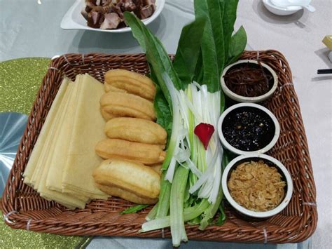山东大葱煎饼 山东煎饼卷大葱 山东大煎饼 大山谷图库