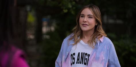 Interview Christa Miller Breaks Down Comedy And Shrinking The Mary Sue