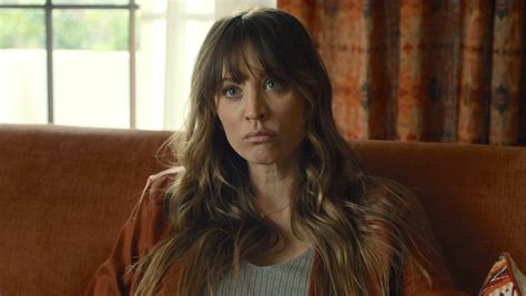 Based On A True Story How Kaley Cuoco S Pregnancy Changed The Series