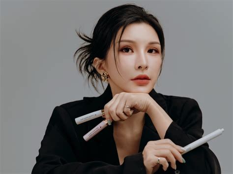 女星lala蘇心甯史上最大尺度全裸代言丨裸睫也能美到驚艷世界！ enn台灣電報