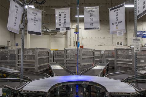 A Tour Of The New Usps Package Sorting Machine Save The Post Office