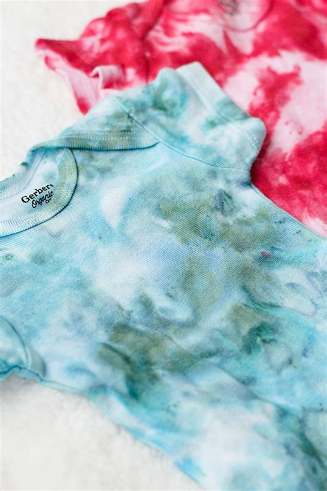 Gender Reveal Ice Dye DIY Something Turquoise