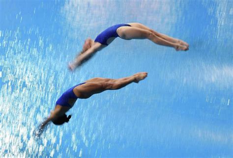 The Woodlands Kassidy Cook Sara Bacon Win Synchro Gold At Fina Dive Meet