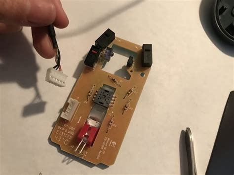 Разбор мыши Logitech M100 Hd01