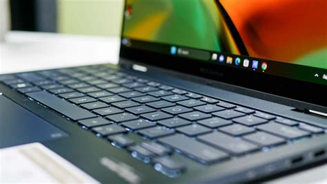 Asus Zenbook Flip Oled Review The Best In For The Money Tom S Guide