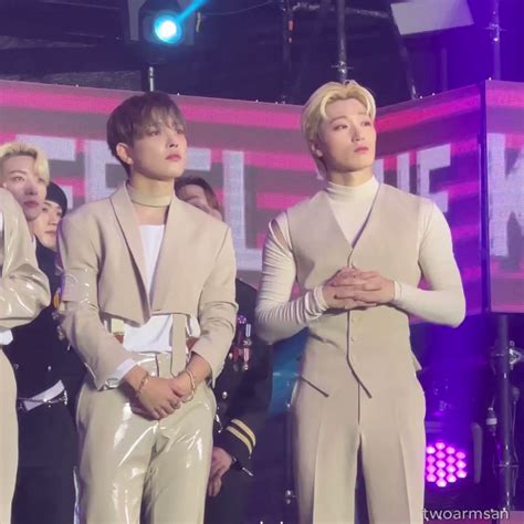 괄 On Twitter 1위 생각도 못했나봐ㅠㅠ 최산 진짜 깜짝 놀라서 홍중이한테 진짜로 이러구이써ㅜㅠ 하 애들이 행복해하니까 너무 좋아 🫠 지방행사하고