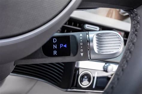 좀 특별하네 신형 그랜저 컬럼식 기어 쉬프트 사용해 보니[신형 그랜저 시승] M투데이