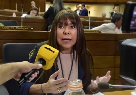 Celeste Amarilla Se Retracta Ante Amenazas Fuertes De Entorno De Payo