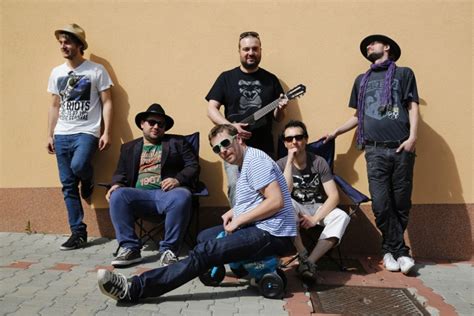 IMT Smile vydávajú dnes Universal Komplet Box