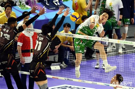 임동혁 막강한 후위 공격 [포토]｜스포츠동아