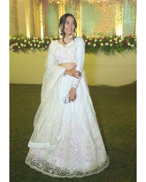 Varnika Gupta Varnikagupta03 • Instagram Photos And Videos