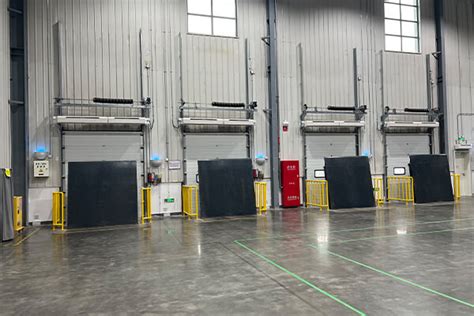 Optimizing Warehouse Processes Design And Management Of The Warehouse Loading Dock High Speed