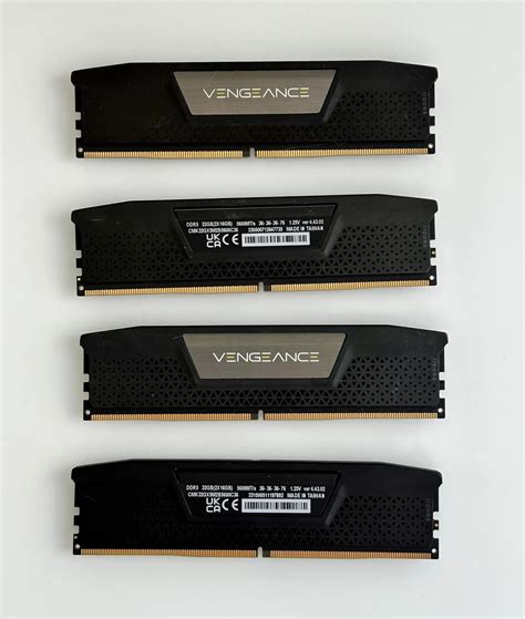 CORSAIR VENGEANCE DDR5 RAM 64GB Jawa