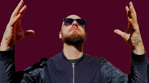 Larry Mccormick · Artist Profile