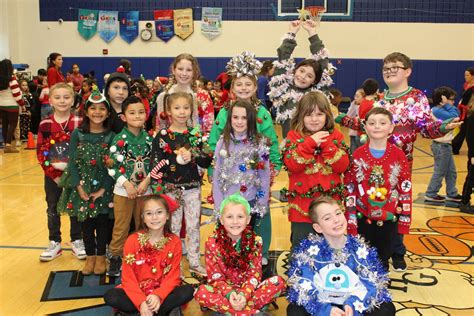 Holly Glen Elementary School School Activities