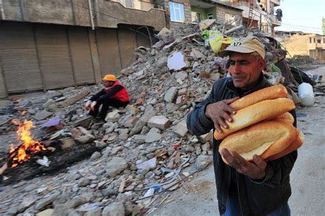 คาดแผ่นดินไหวตุรกีสร้างความเสียหายกว่า 2 8 ล้านล้านบาท