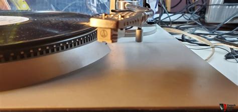 Vintage Technics SL 3200 Direct Drive Semi Auto Turntable Record Player In Good Working Order