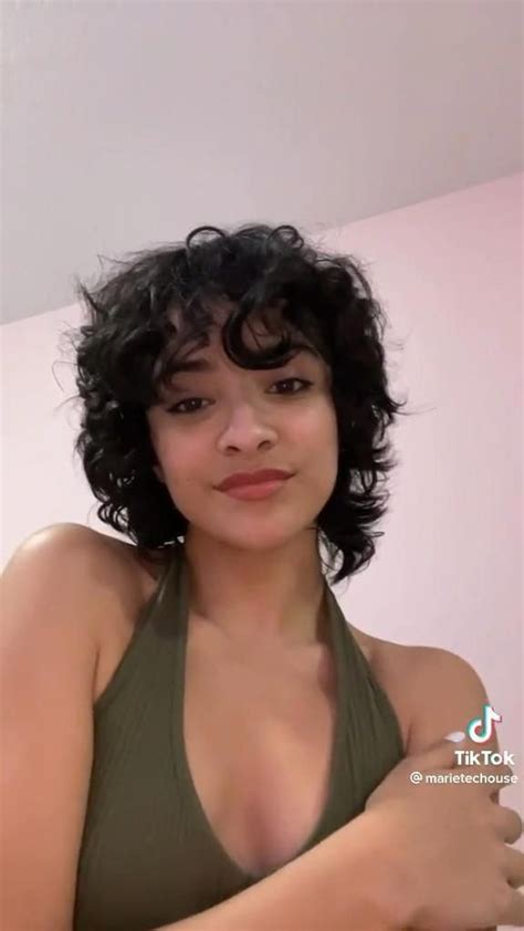 Embrace Your Curls With These Fabulous Short Hairstyles