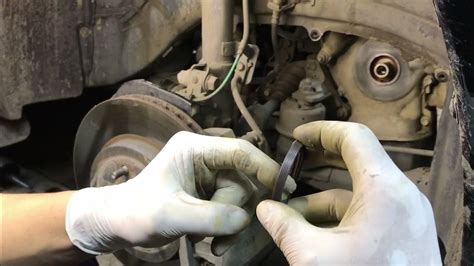 Замена лобового сальника (сальник маслонасоса) и ремня привода навесных ...