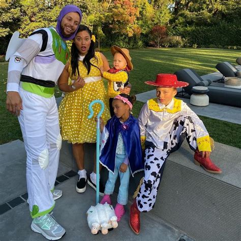 Donald Faisons Daughter Dressed As Dionne From ‘clueless For Halloween Best Celebrity