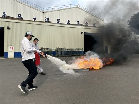 新屋工廠火警搶救演練 桃消出動20車、54人