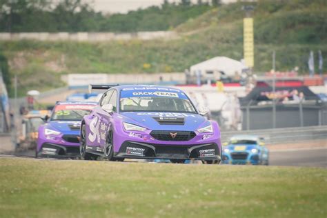 Stcc Kampen Hettar Upp F R Cupra Dealer Team Pwr Racing P F Banan